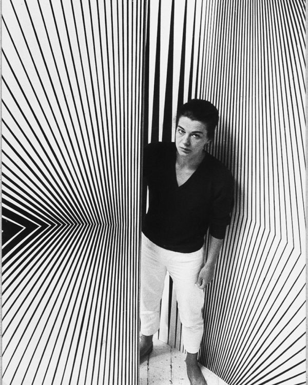 Op Art Explained: How Artists Use Optical Illusions To Play With Your ...